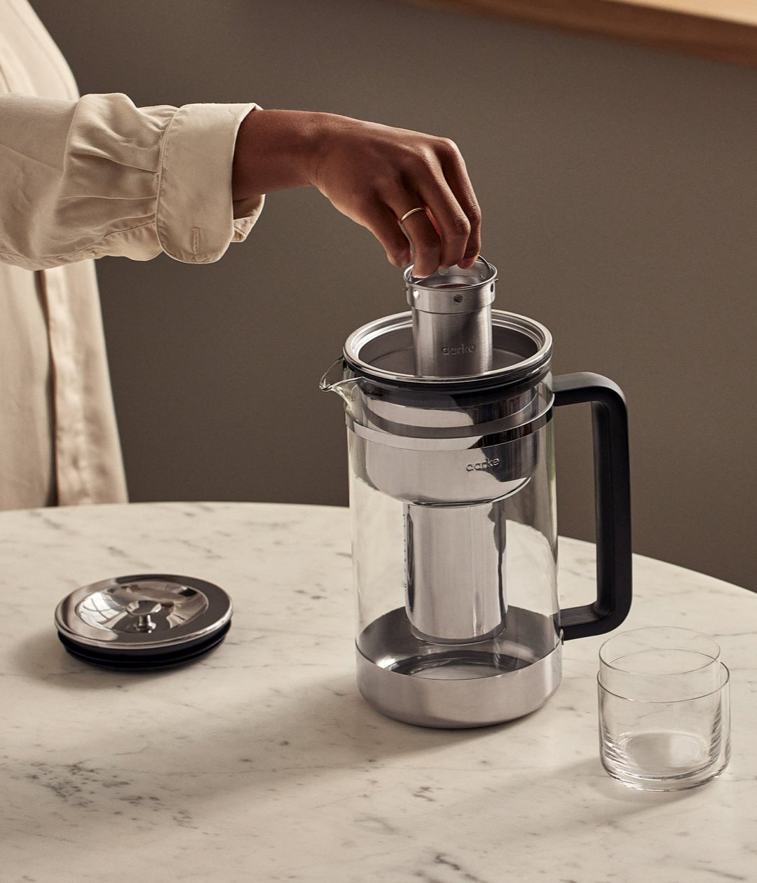 Differences between Aarke Purifier vs Purifier Large water filter jugs